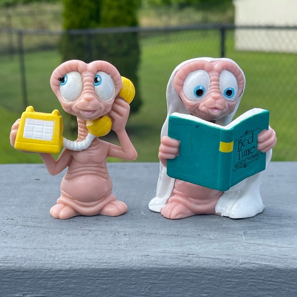 Vintage | Toys | Vintage Et Applause Figures Wearing Bib Reading ...